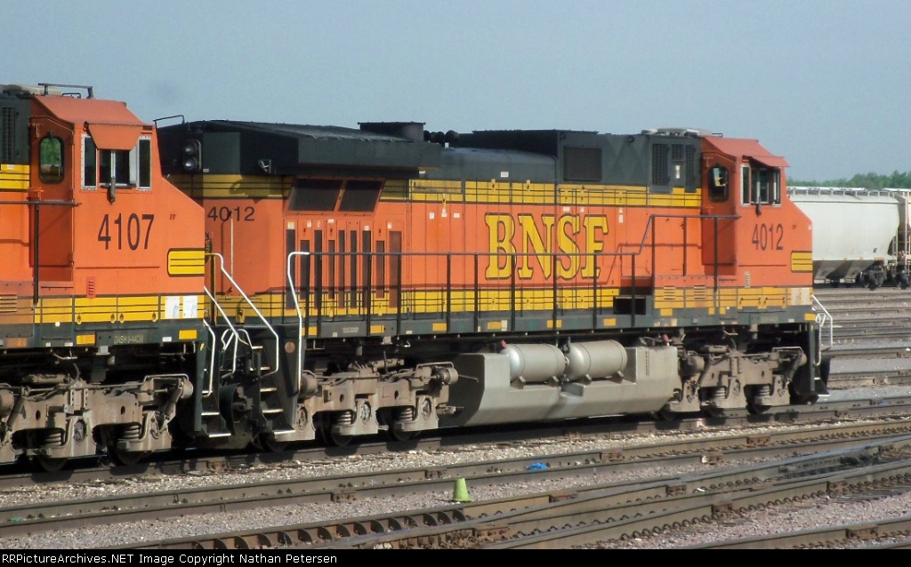 BNSF 4012